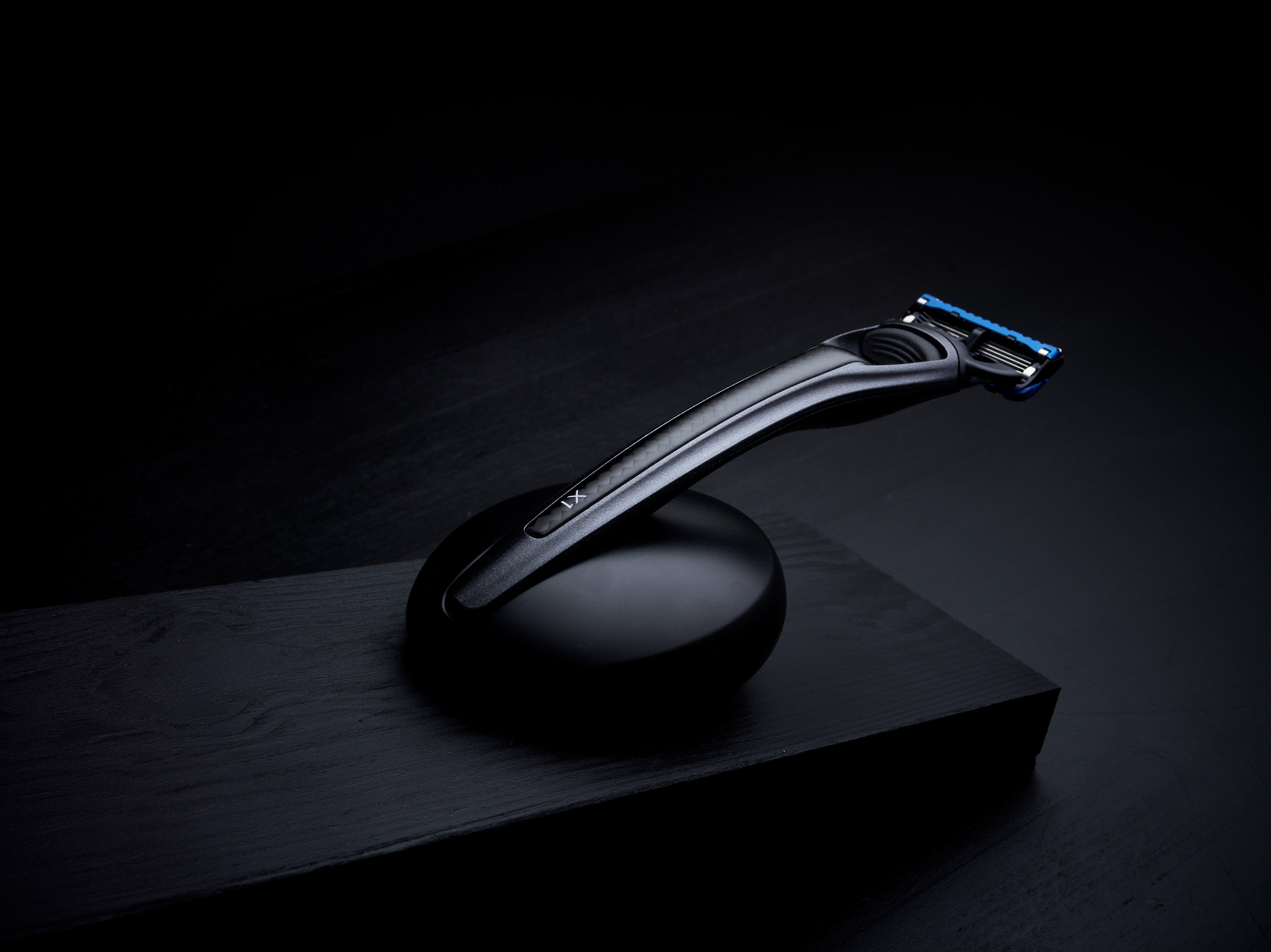 Carbon X1 Razor & Stand | Fusion5 Carbon High End Razor Kit